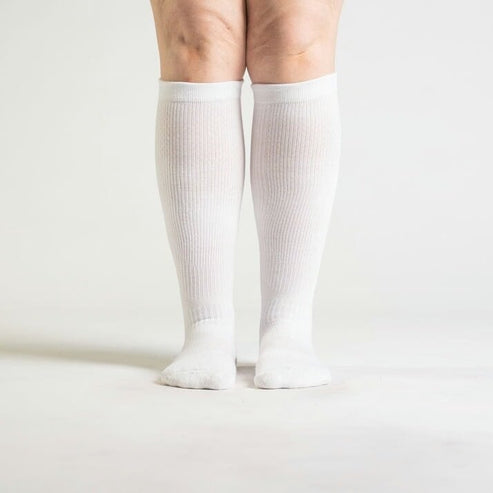 White Compression Socks – Evirelle